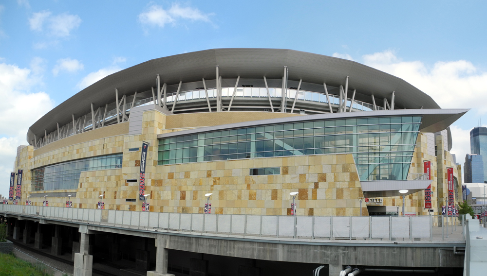 StadiumPage.com - Target Field - Exterior